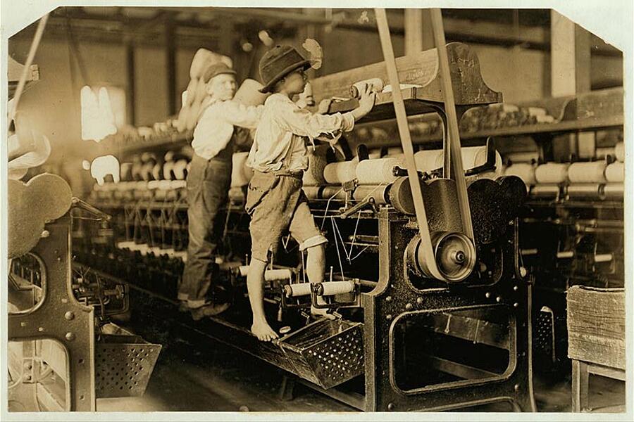 Le foto shock dei bambini al lavoro negli USA nei primi 900 Le foto shock dei bambini al lavoro negli USA nei primi 900