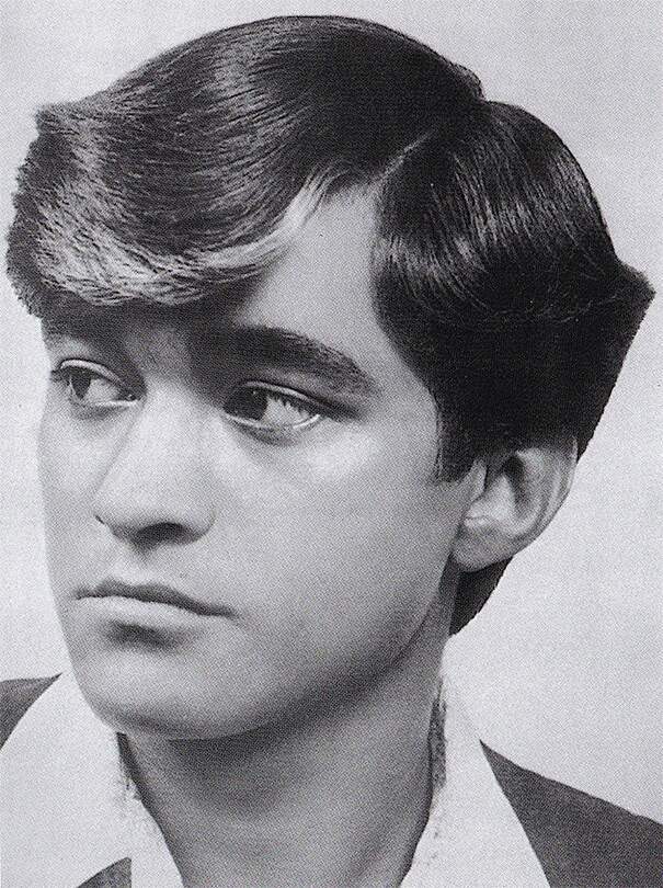 27 esempi di acconciature e tagli di capelli per uomo degli anni '60 e '70 27 esempi di acconciature e tagli di capelli per uomo degli anni '60 e '70